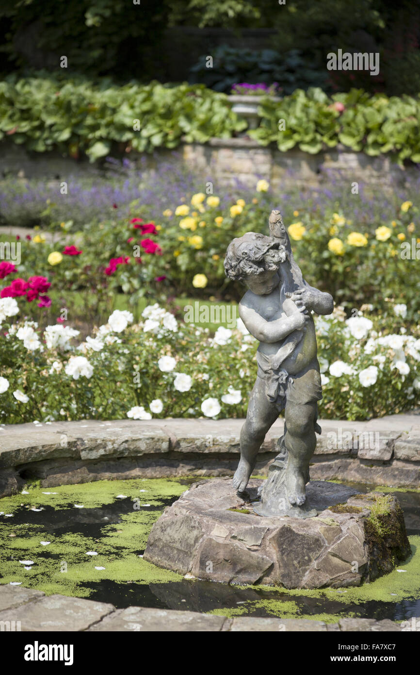 Cherub flowers hi-res stock photography and images - Alamy