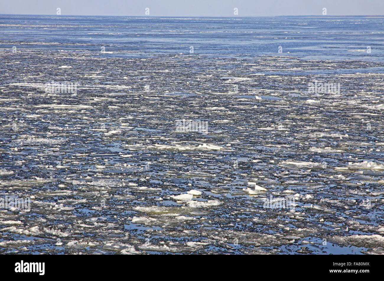 Broken ice texture hi-res stock photography and images - Alamy