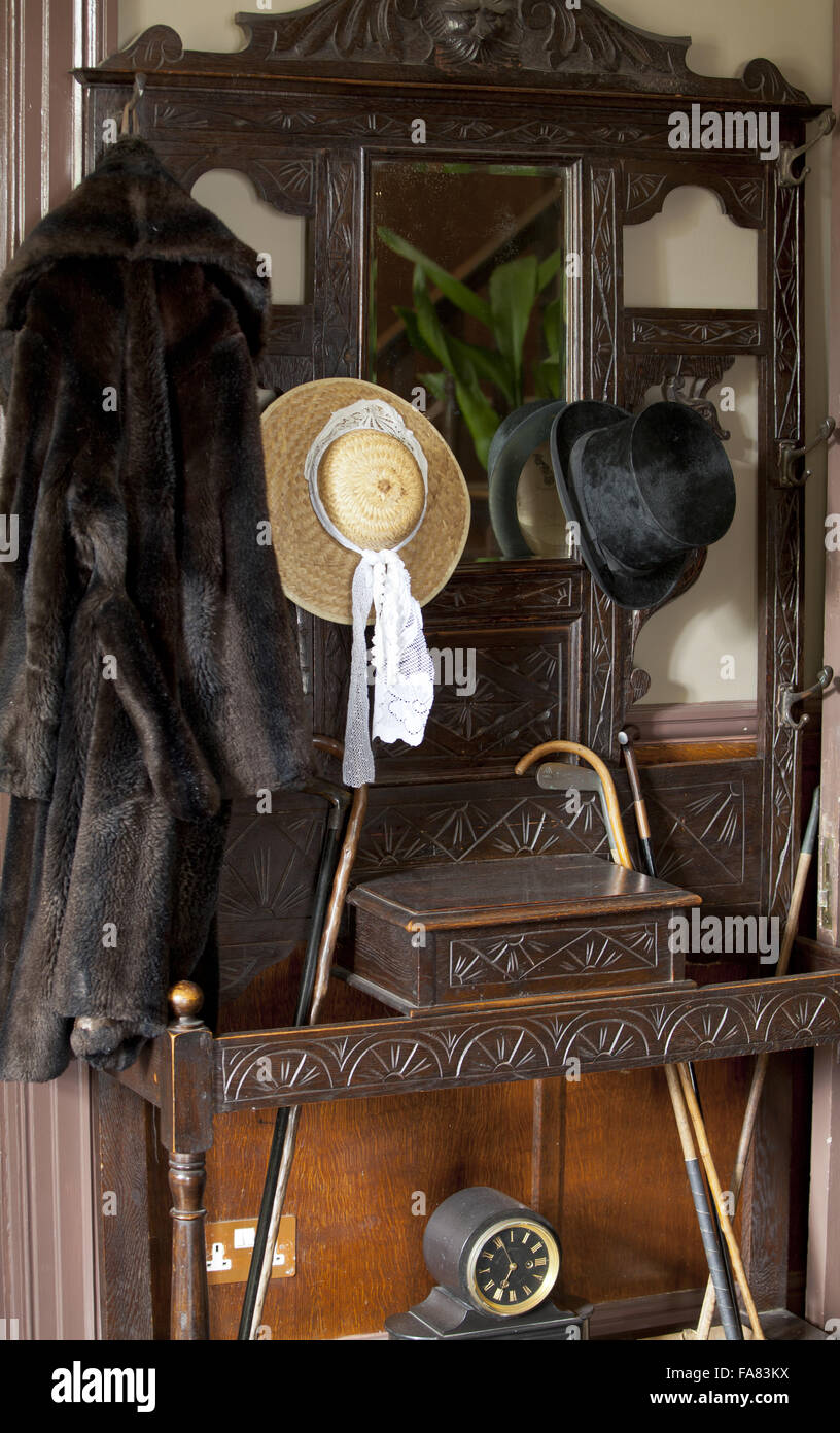 Thomas hardy max gate hi-res stock photography and images - Alamy