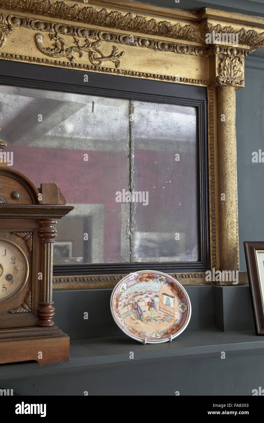 Max gate mirror hi-res stock photography and images - Alamy