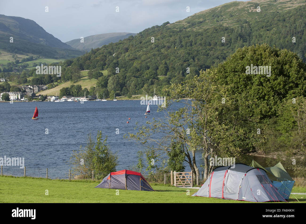 Low Wray Campsite, Cumbria. The campsite lies on the quiet western ...