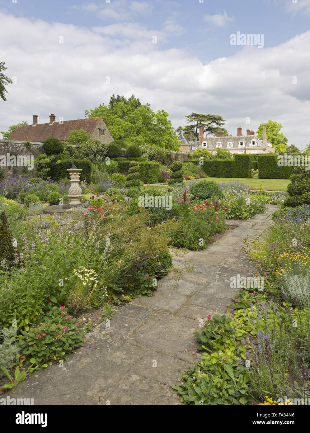 Woolbeding house hi-res stock photography and images - Alamy