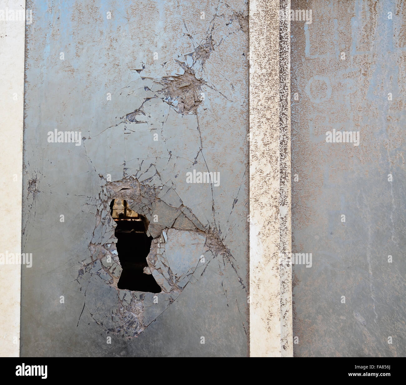 Broken fixtures hi-res stock photography and images - Alamy