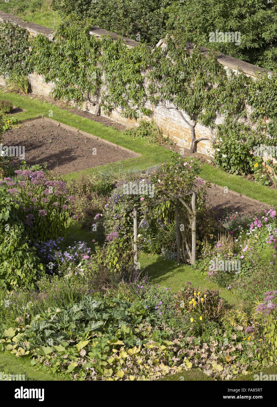 Chastleton house and garden hi-res stock photography and images - Alamy