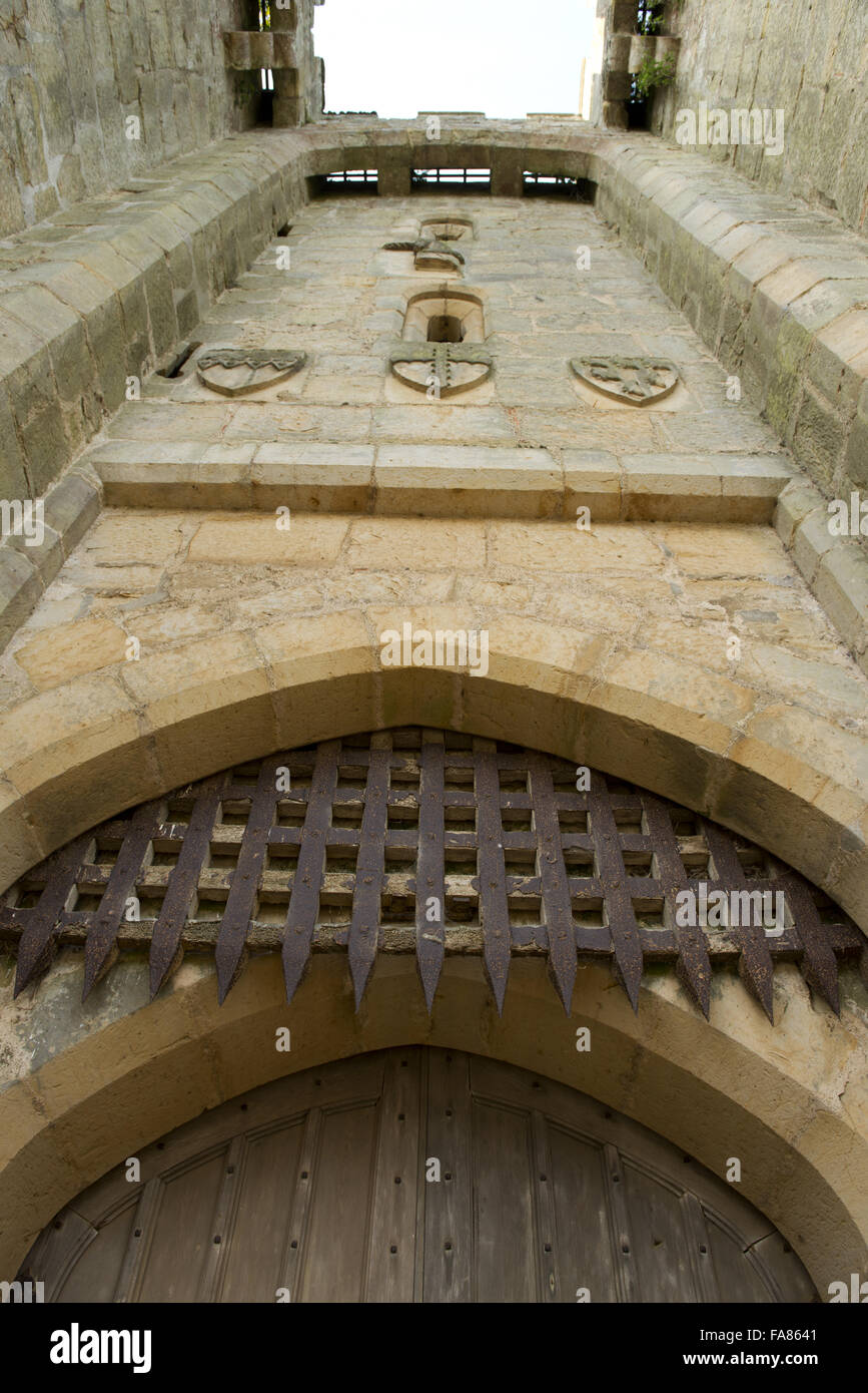 Portcullis castle hi-res stock photography and images - Alamy