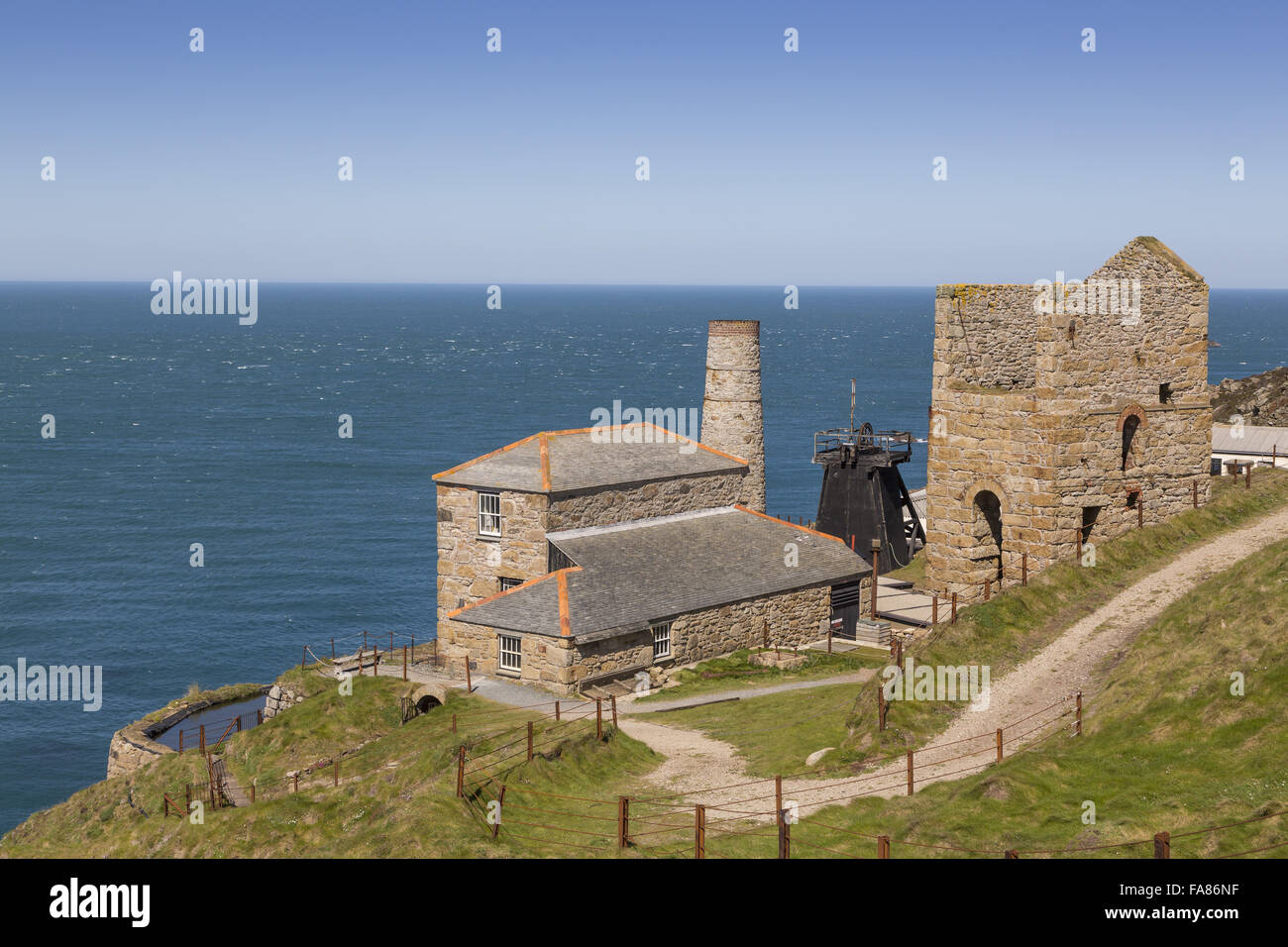 Levant Mine and Beam Engine, Cornwall. High on the cliffs overlooking ...