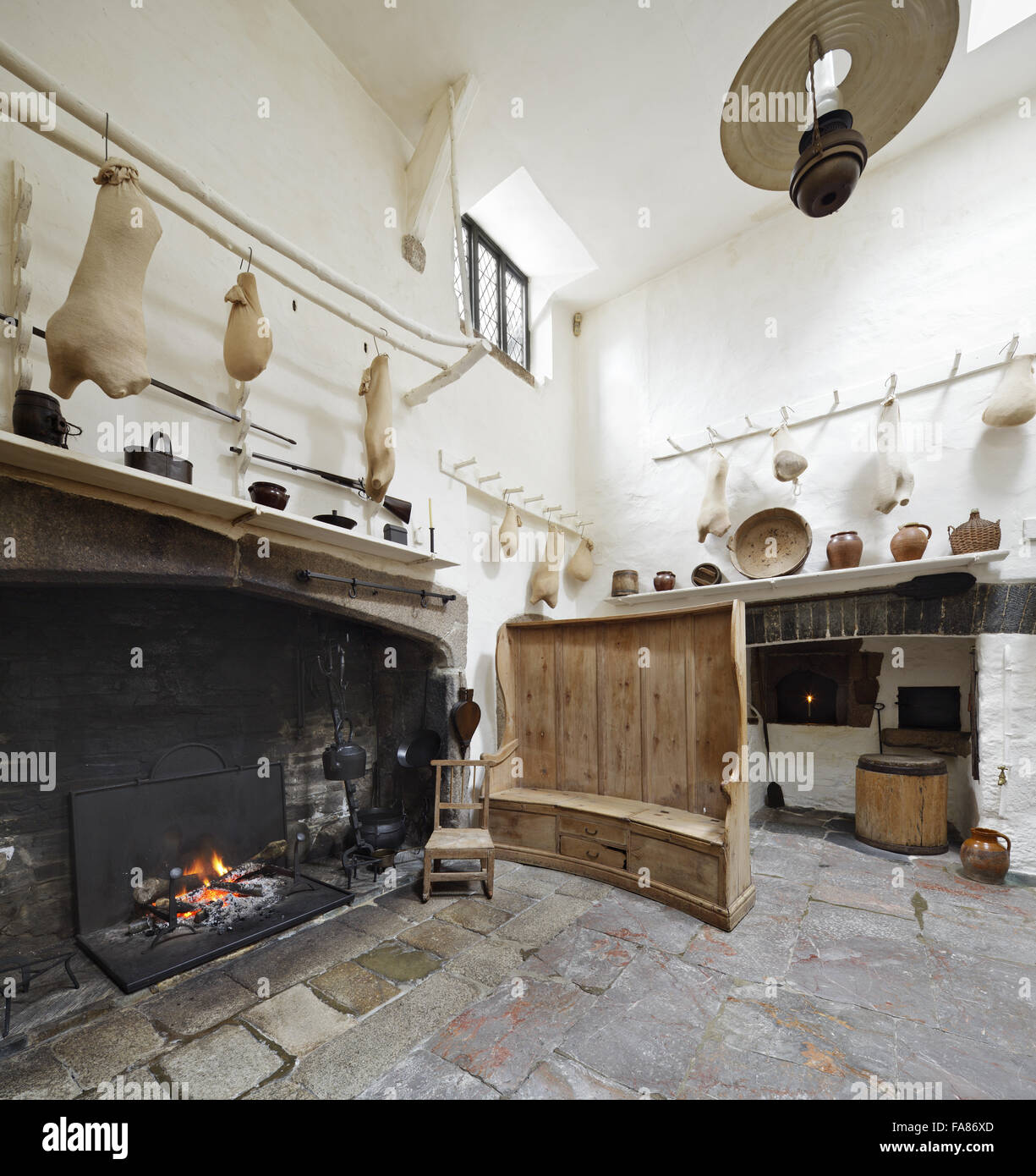 19th century kitchen england hi-res stock photography and images - Alamy