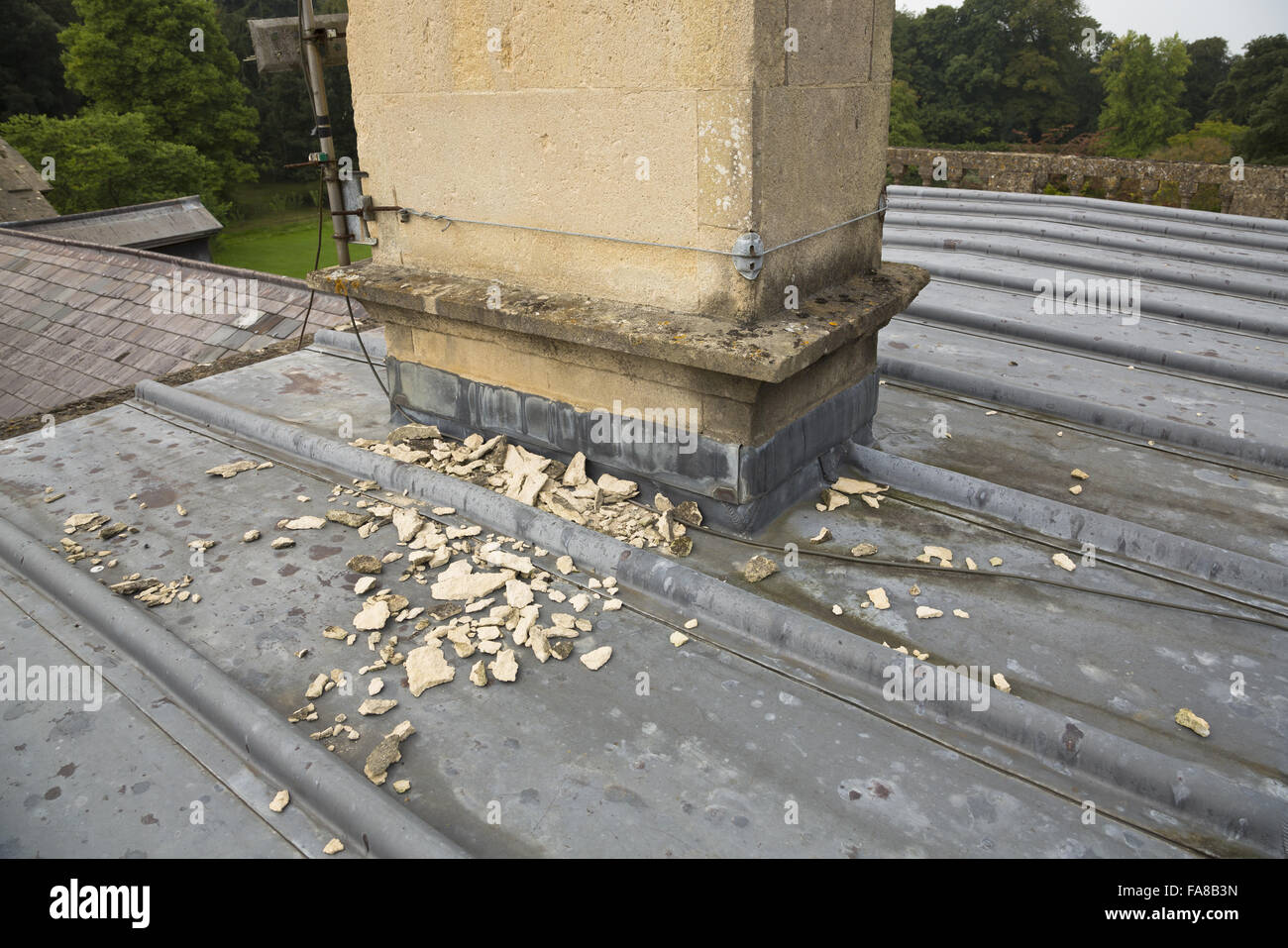 Spalling stonework hi-res stock photography and images - Alamy