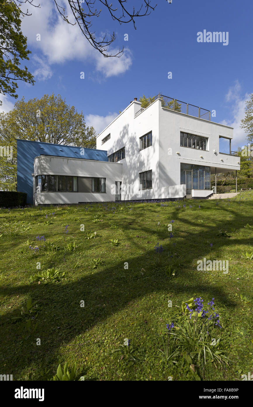 Exterior view of the south and west facades of High Cross House ...