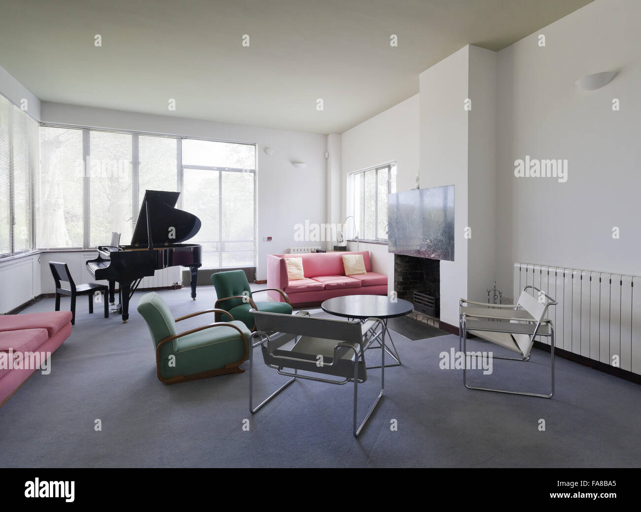 Wide interior view of the Drawing Room at High Cross House, Dartington ...