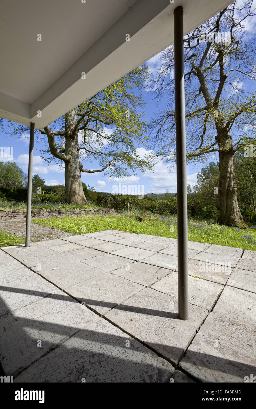 Verandah outside the Drawing Room at High Cross House, Dartington ...