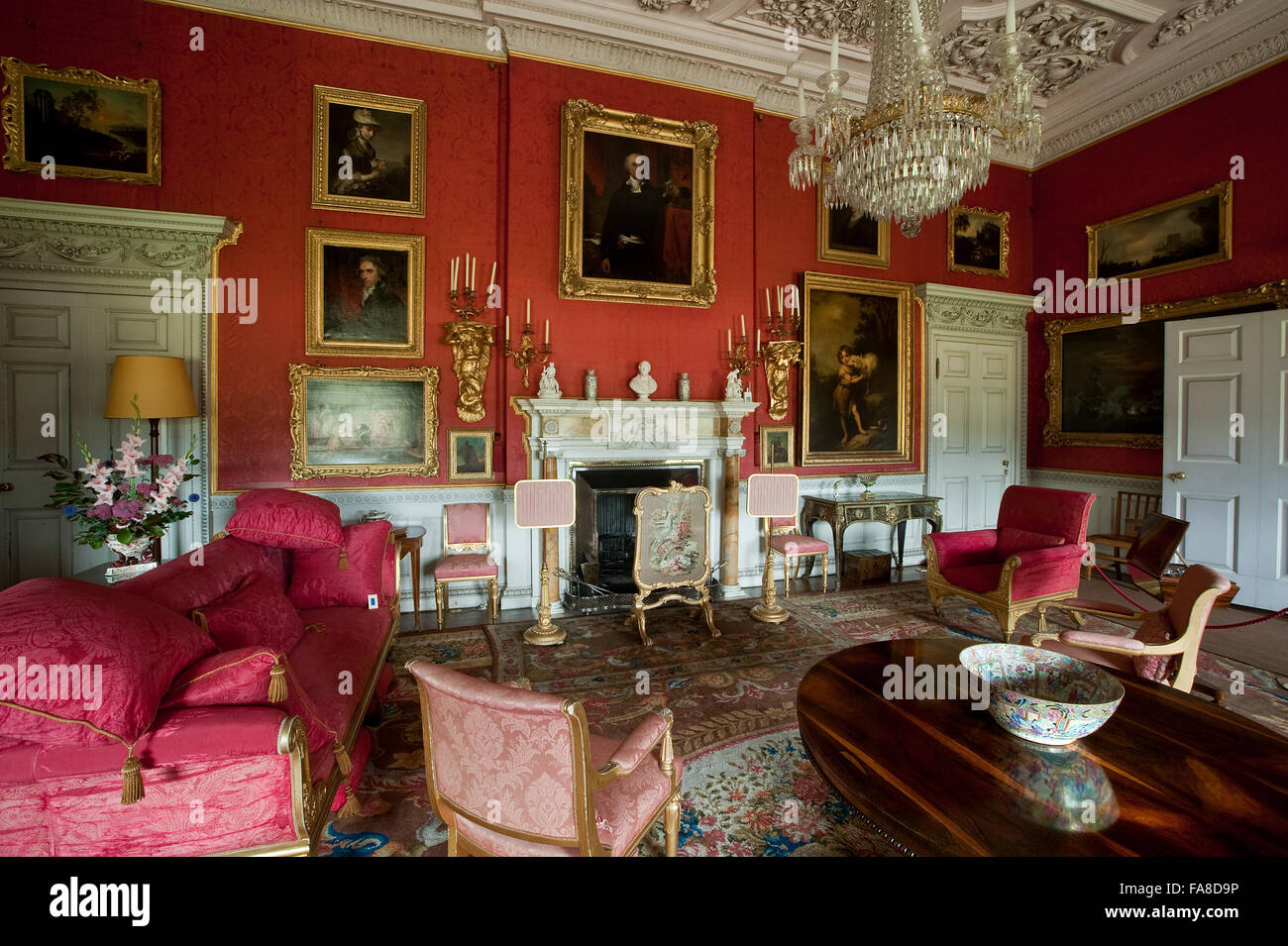 17th century drawing room hi-res stock photography and images - Alamy