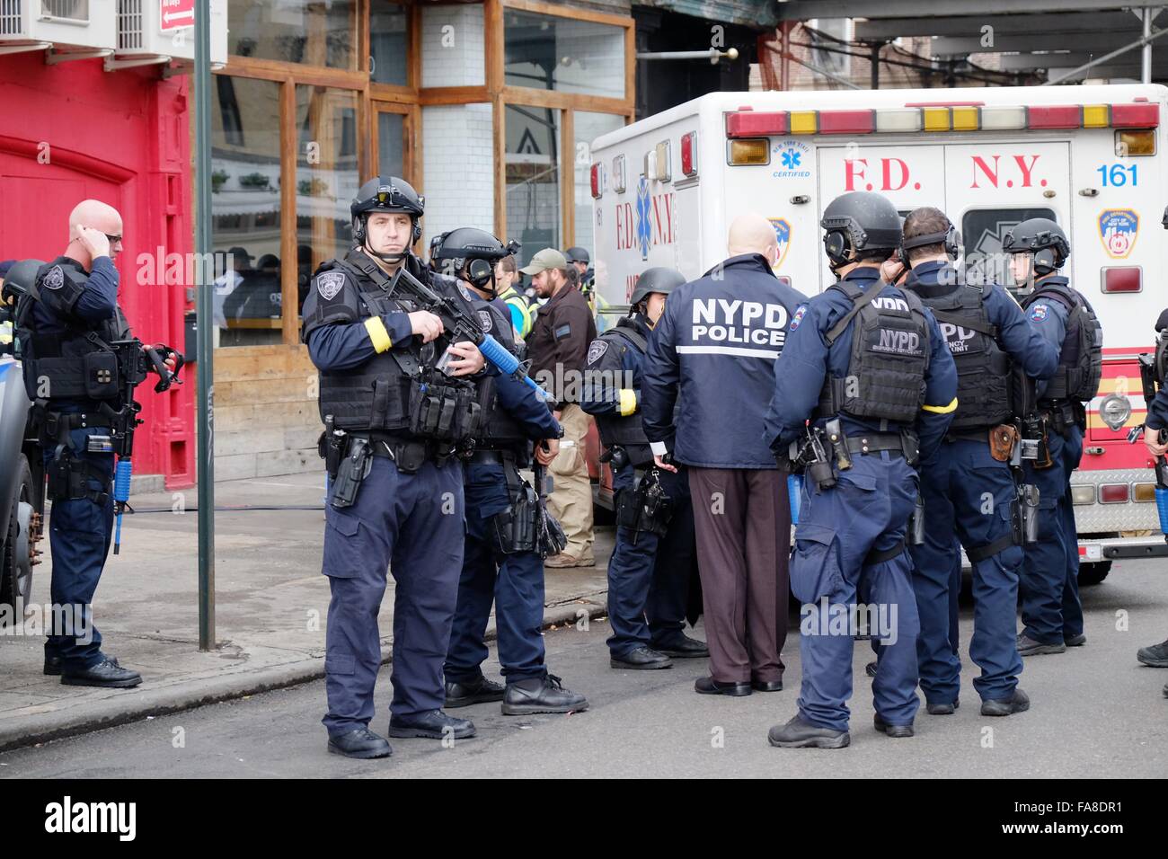 The New York Police Department (NYPD) conduct an active shooter ...