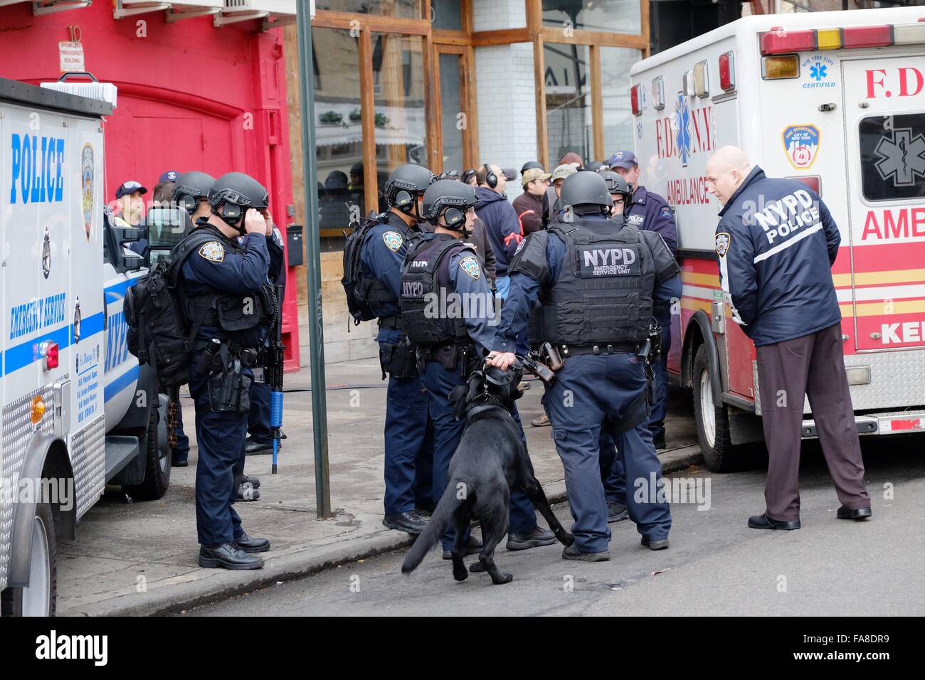 The New York Police Department (NYPD) conduct an active shooter ...