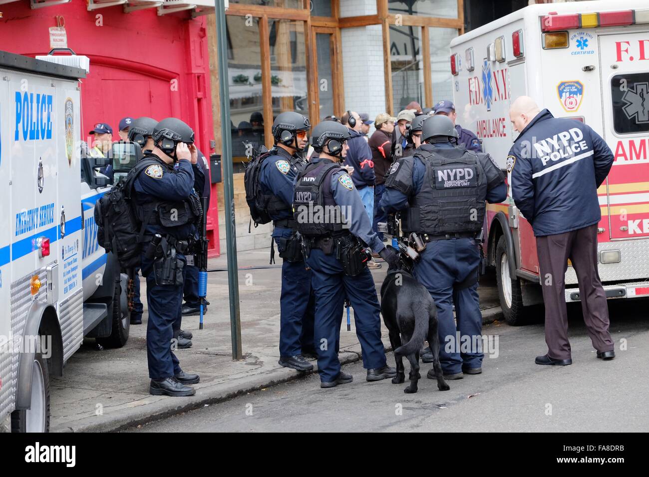 The New York Police Department (NYPD) conduct an active shooter ...