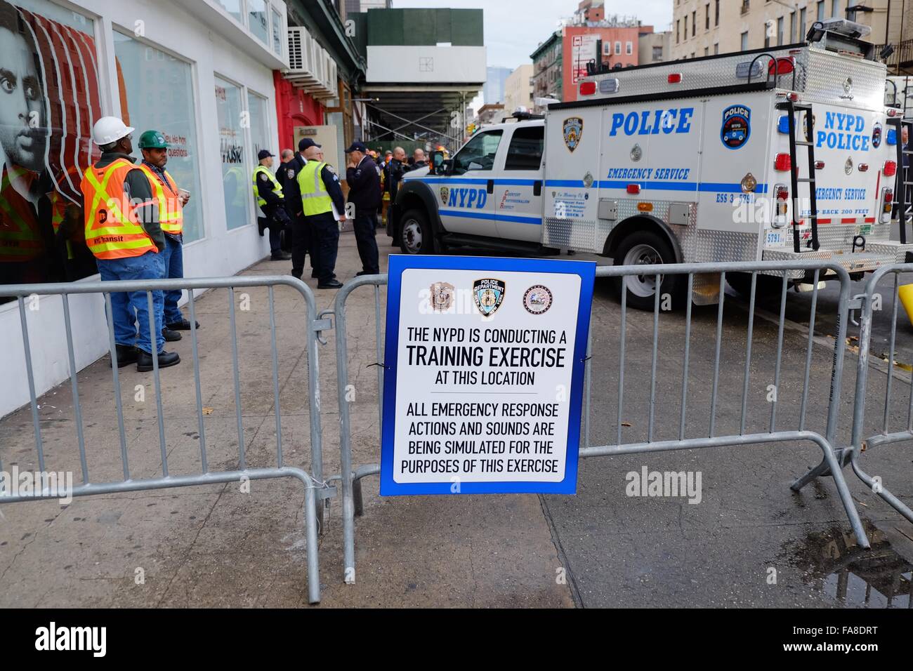 The New York Police Department (NYPD) conduct an active shooter ...