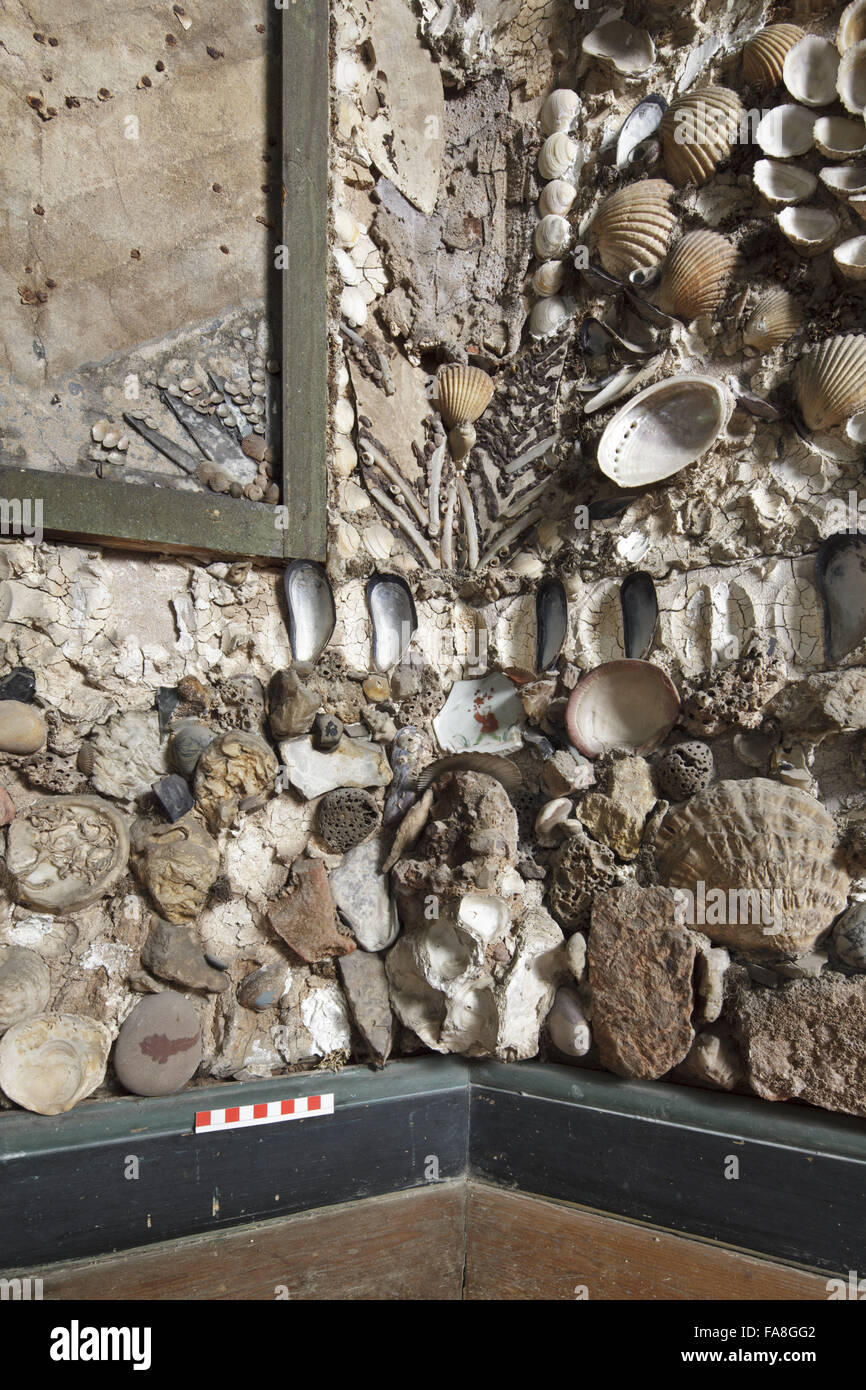 Detail of part of the decoration in bay seven eight of the Shell ...