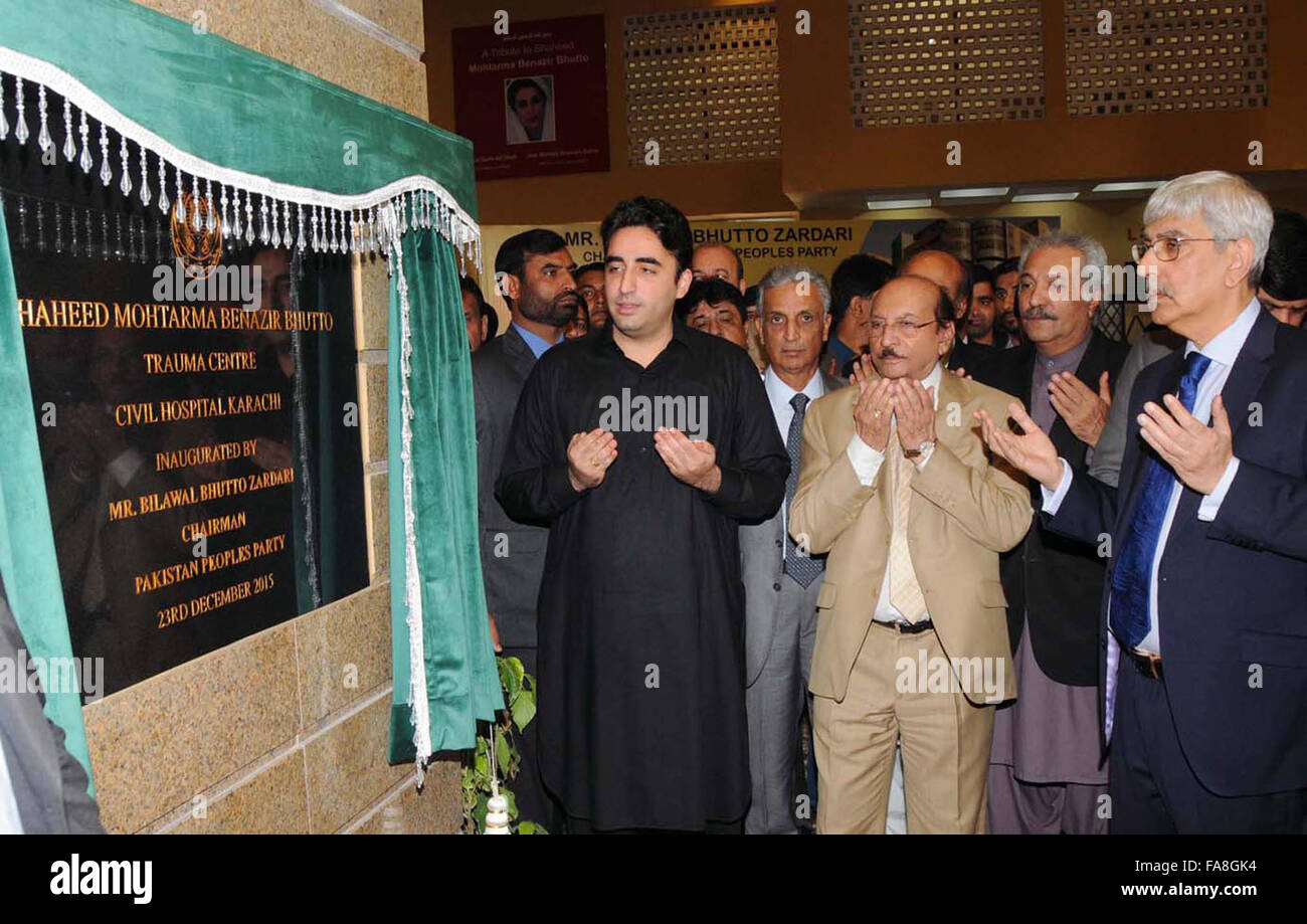 Chairman Peoples Party (PPP) Bilawal Bhutto Zardari offering prayer ...
