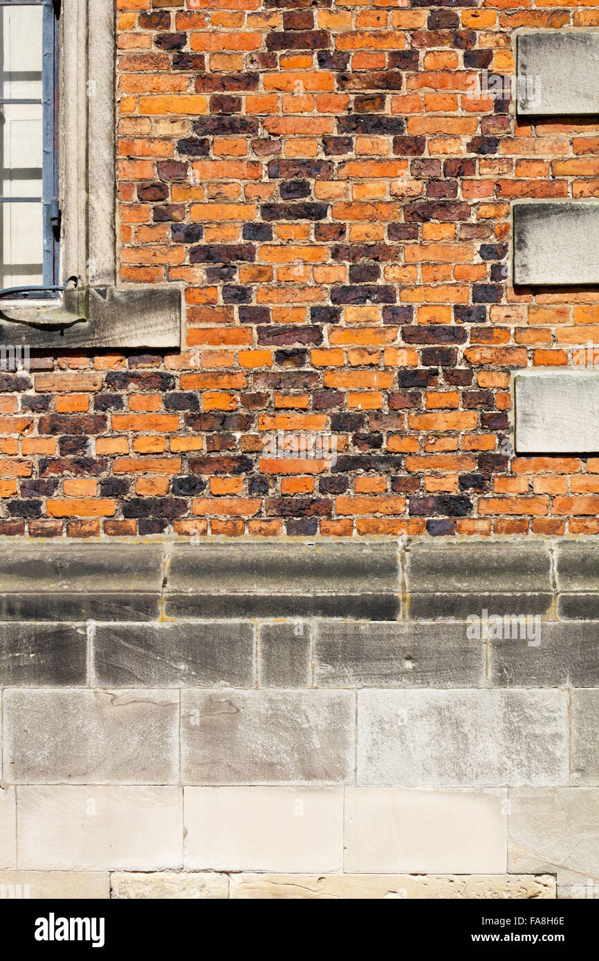 Diamond brickwork pattern hi-res stock photography and images - Alamy