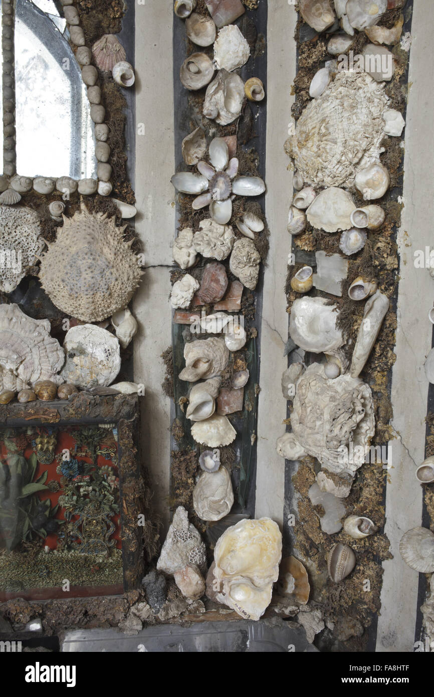 Detail of part of the decoration on the lower stairs of the Shell ...