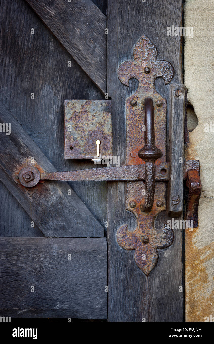 Chirk castle gates hi-res stock photography and images - Alamy