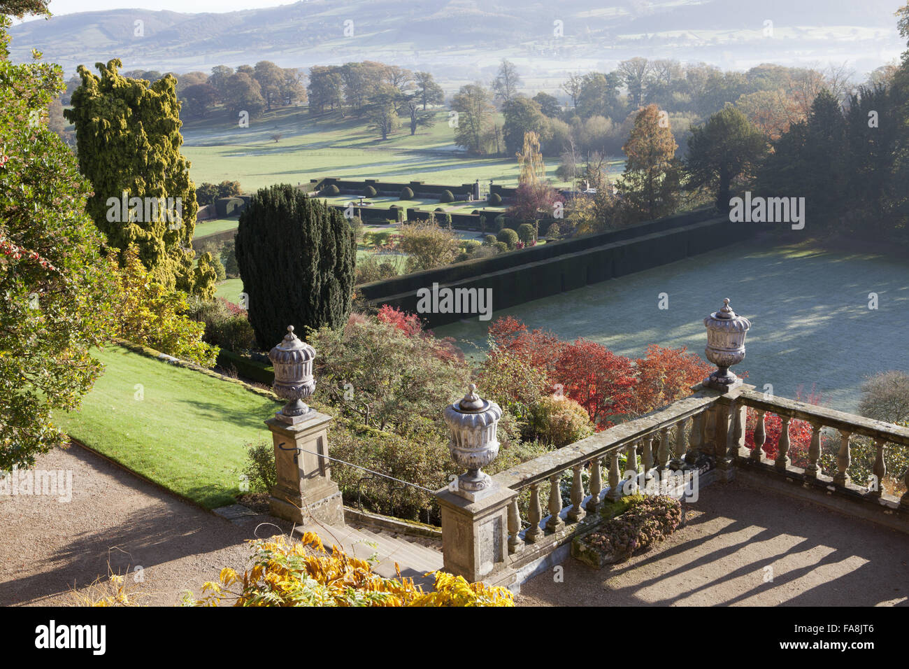 Powis gardens autumn hi-res stock photography and images - Alamy