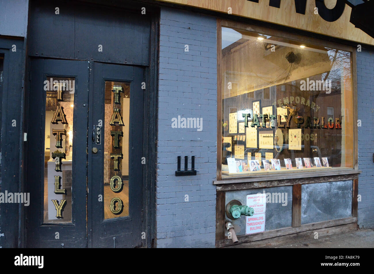 tattly fake tattoo parlor brooklyn Stock Photo - Alamy