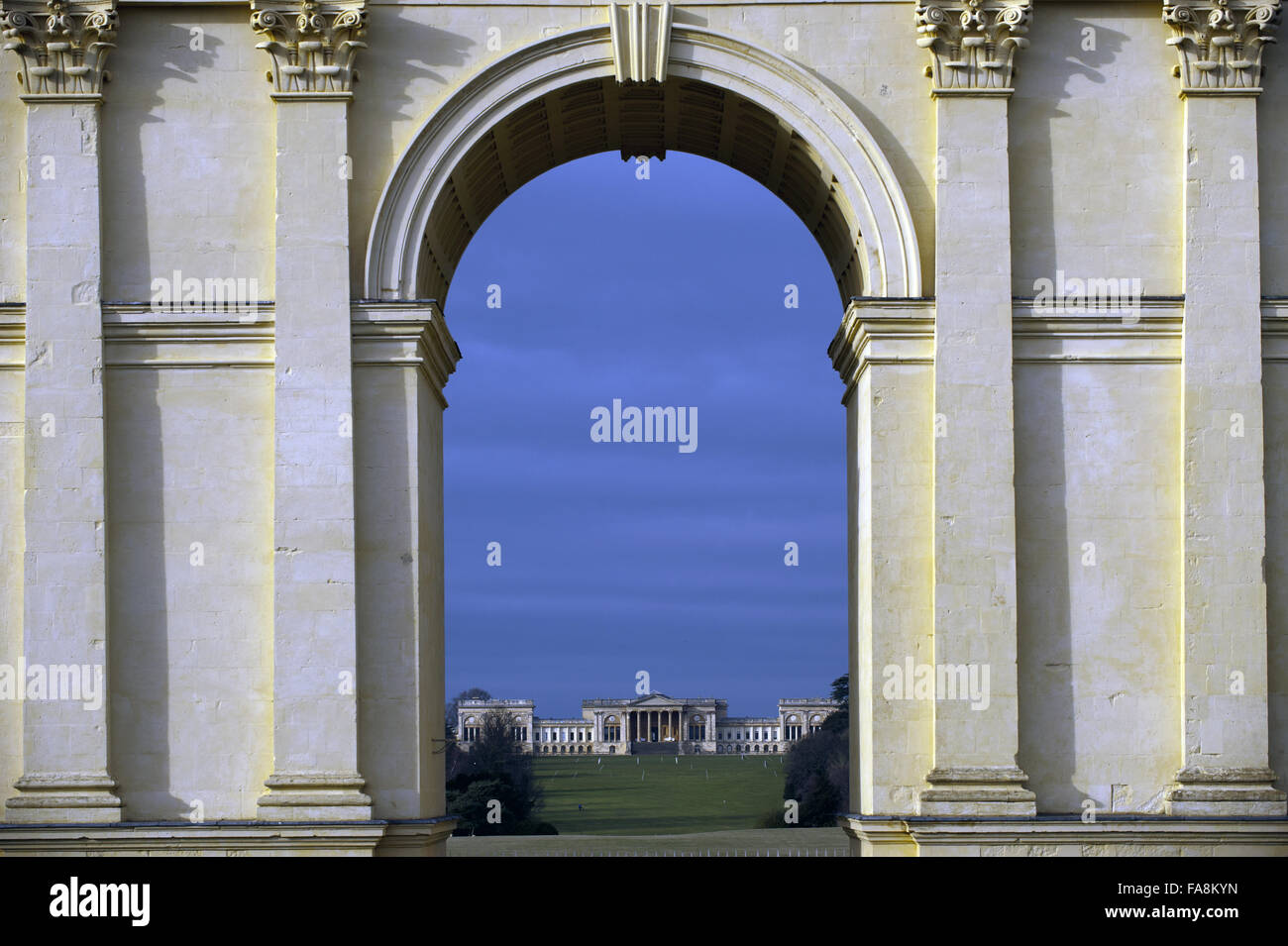 View through arch 18th century hi-res stock photography and images - Alamy