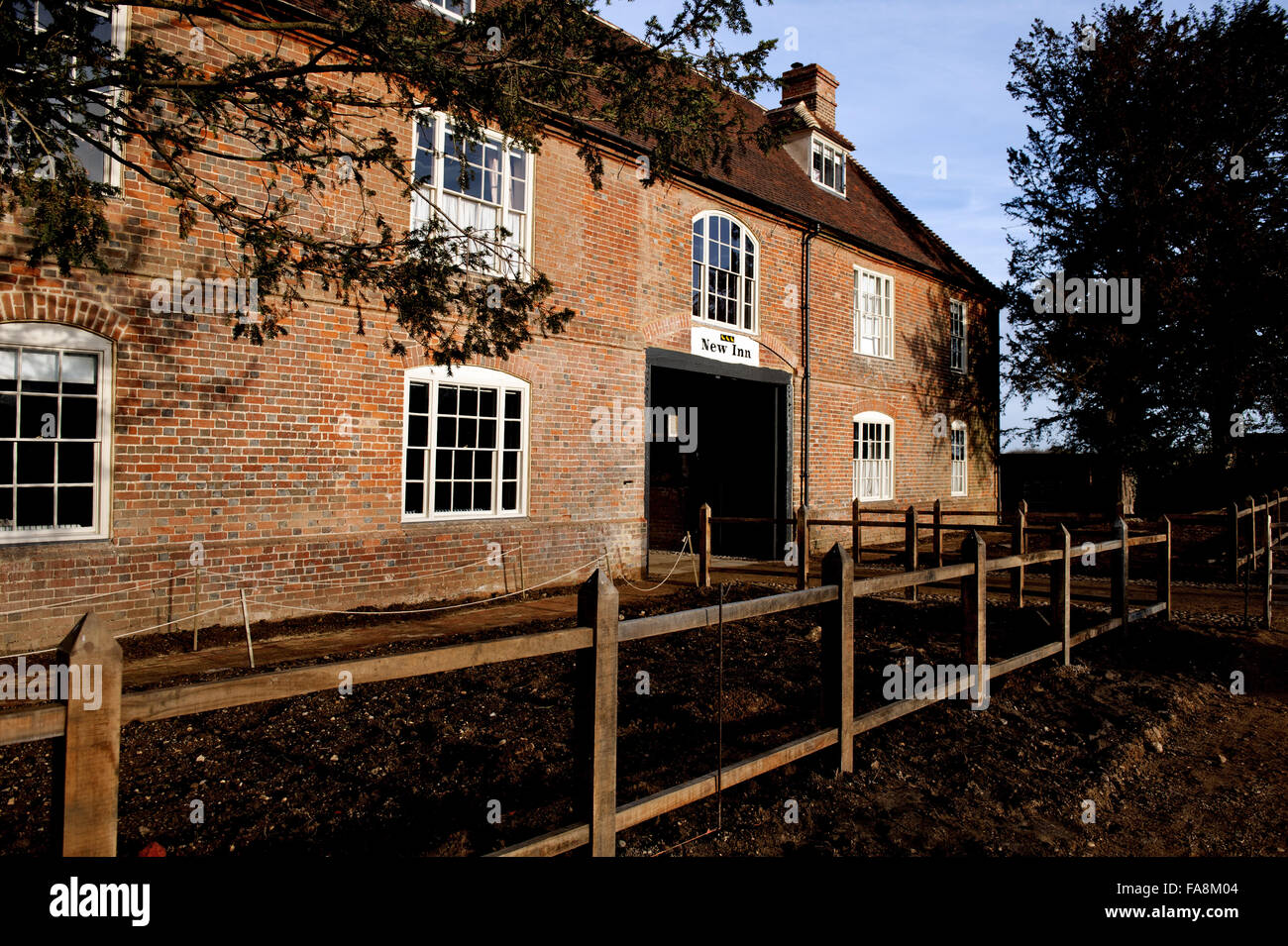 18th century coaching inn hi-res stock photography and images - Alamy