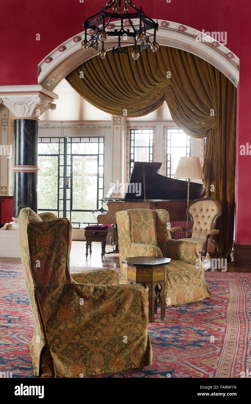 Victorian Drawing Room Stock Photos & Victorian Drawing Room Stock ...