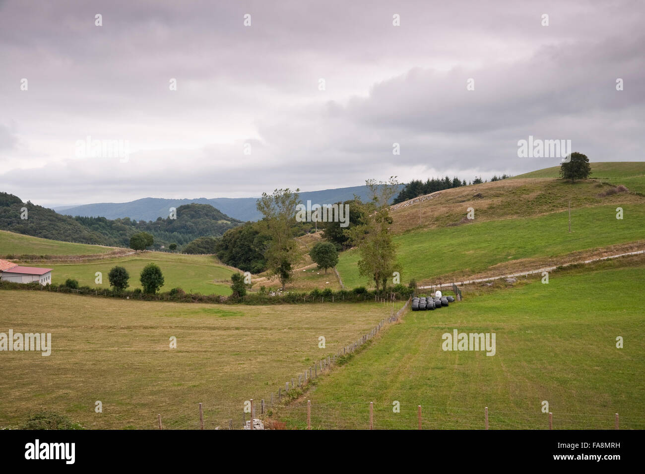Sierra de aralar navarra hi-res stock photography and images - Alamy