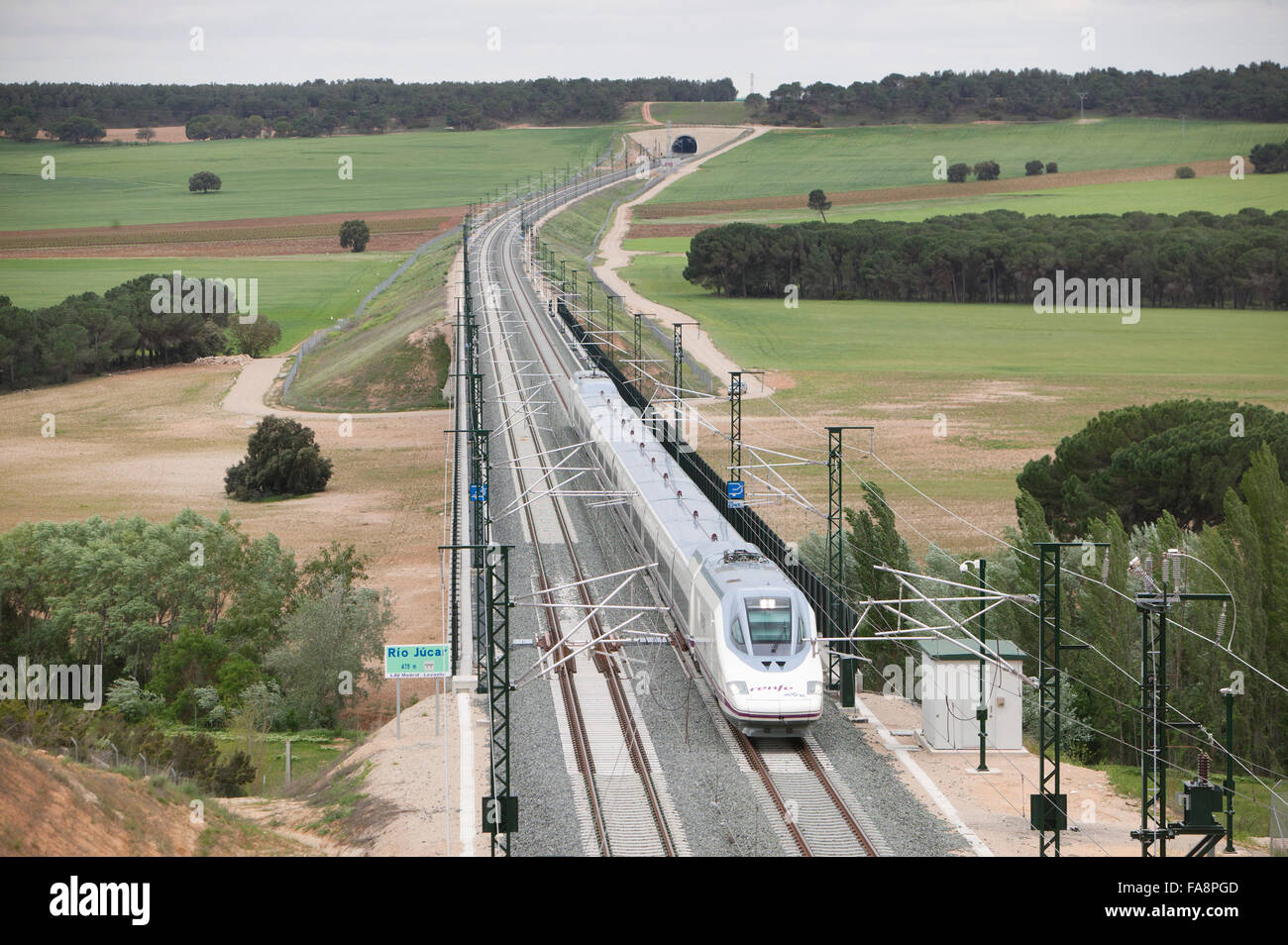 AVE, Spanish high speed train Stock Photo - Alamy