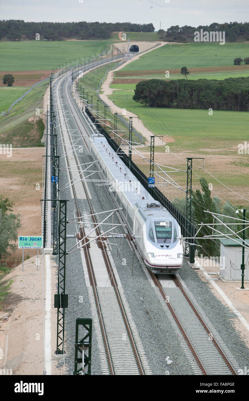 AVE, Spanish high speed train Stock Photo - Alamy