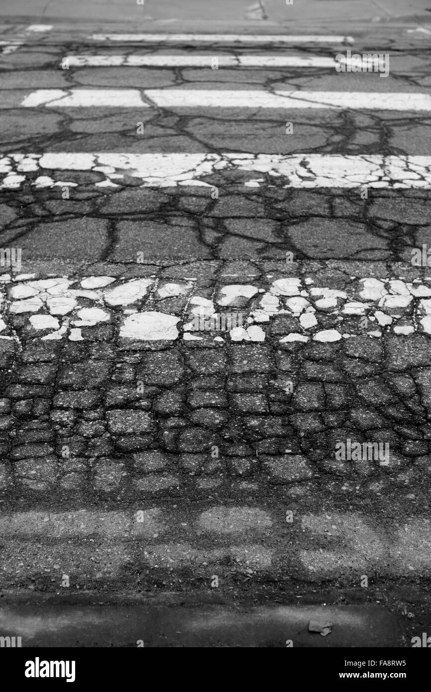 Cracked road surface hi-res stock photography and images - Alamy