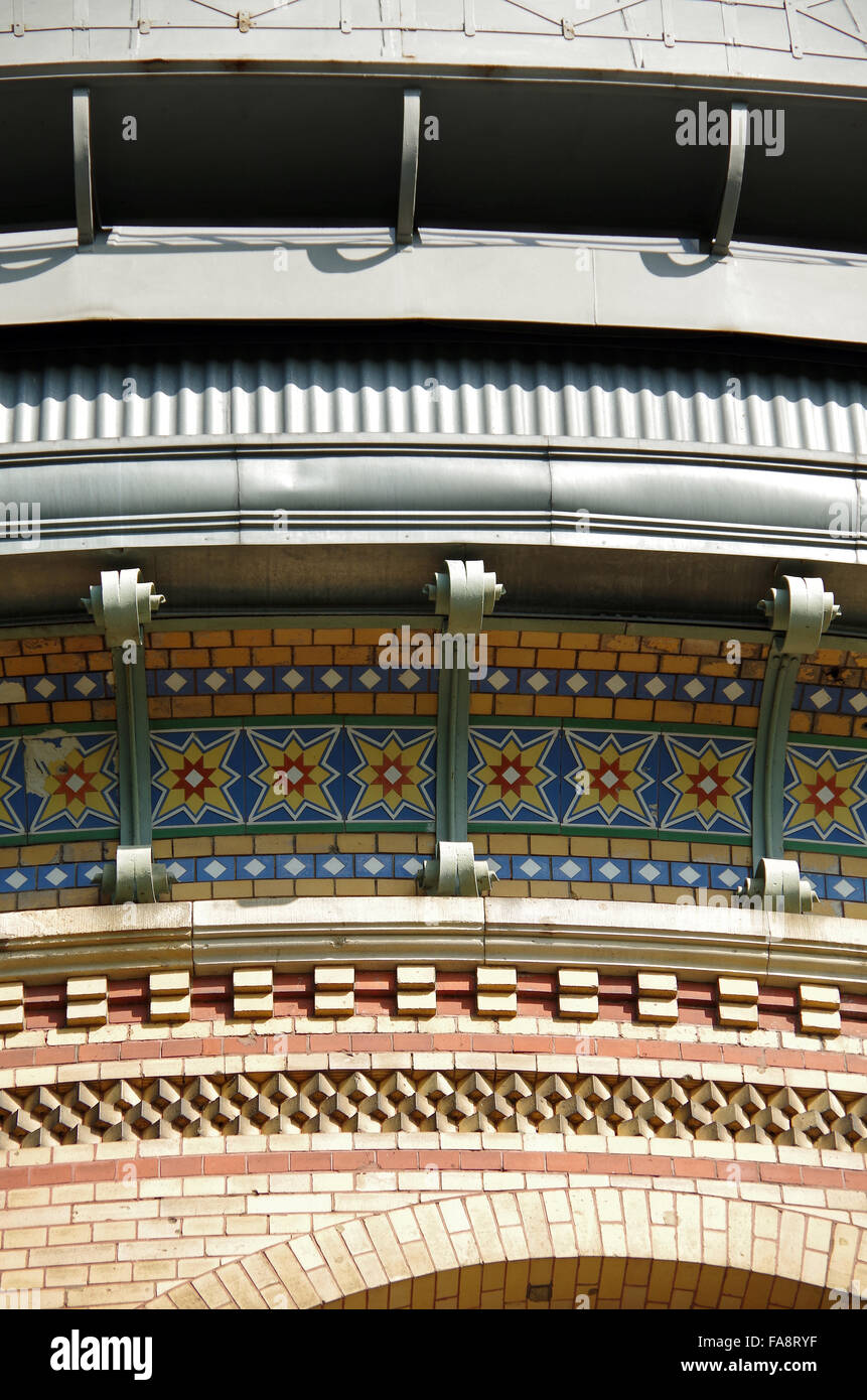 Polychrome brickwork hi-res stock photography and images - Alamy