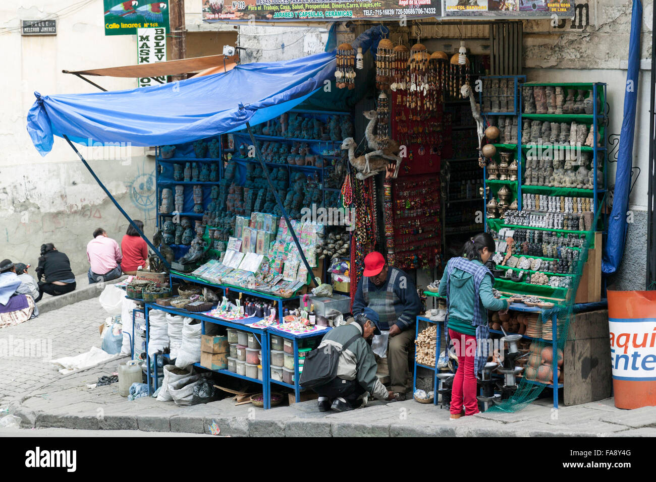 Witches market, Mercado de las Brujas, in La Paz, Bolivia Stock Photo ...