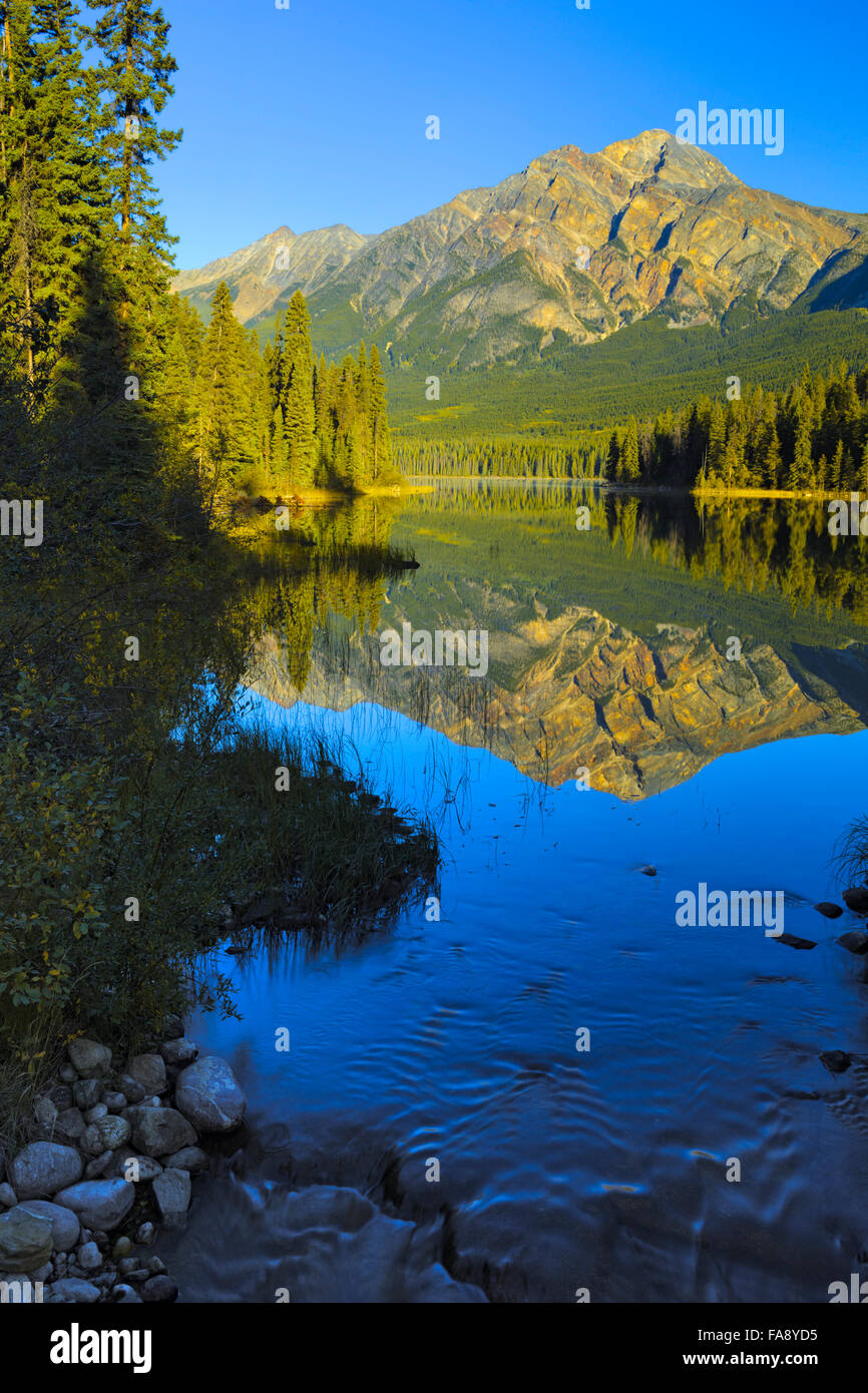 Pyramid Mountain reflected in Pyramid Lake, Jasper National Park Stock ...