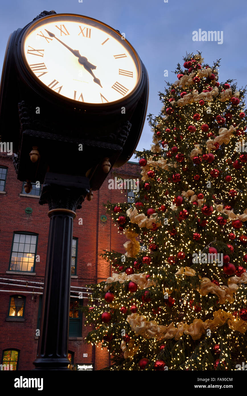Distillery District Clock with Toronto Christmas Market decorated ...