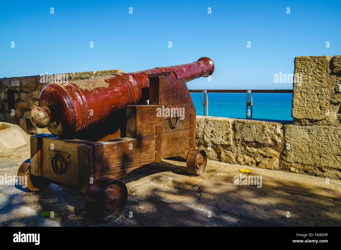 Defense, Spanish cannon pointing out to sea fortress Stock Photo - Alamy