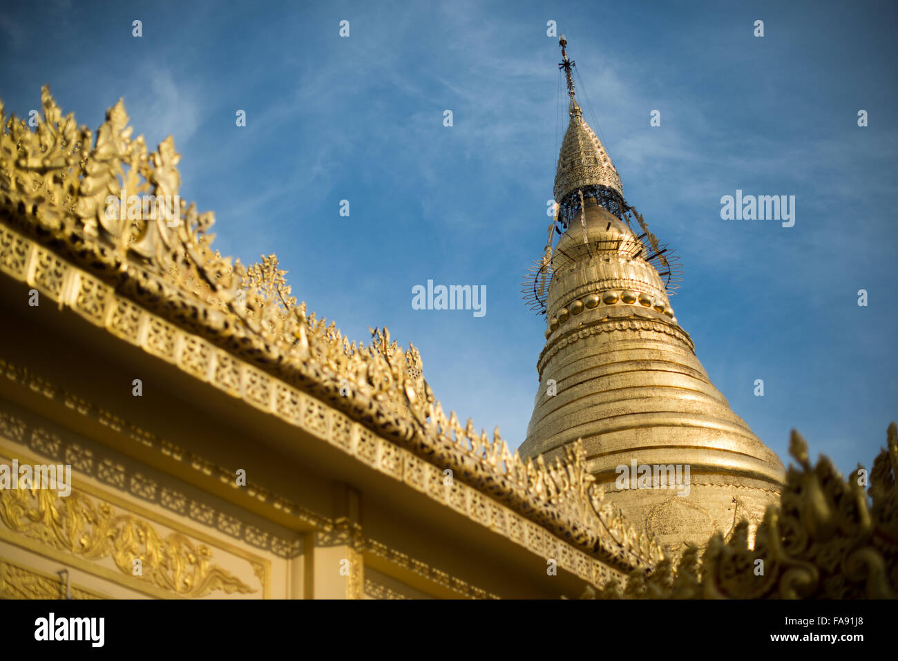 Golden stupa sagaing hi-res stock photography and images - Alamy