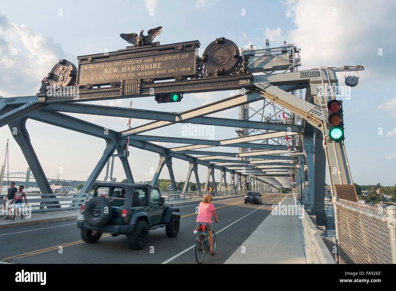 World War 1 memorial bridge in Portsmouth NH Stock Photo - Alamy