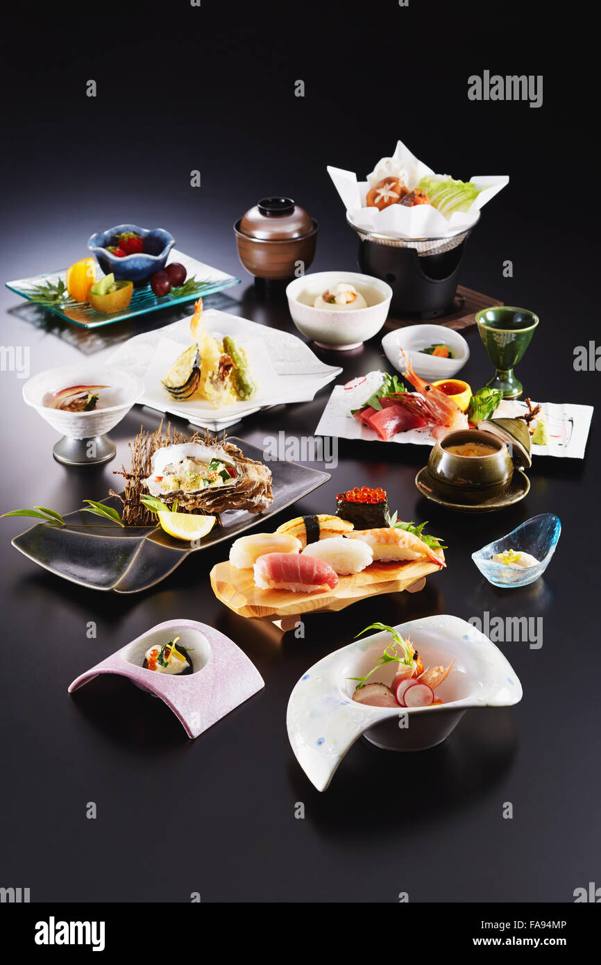 Oyster dishes hi-res stock photography and images - Alamy