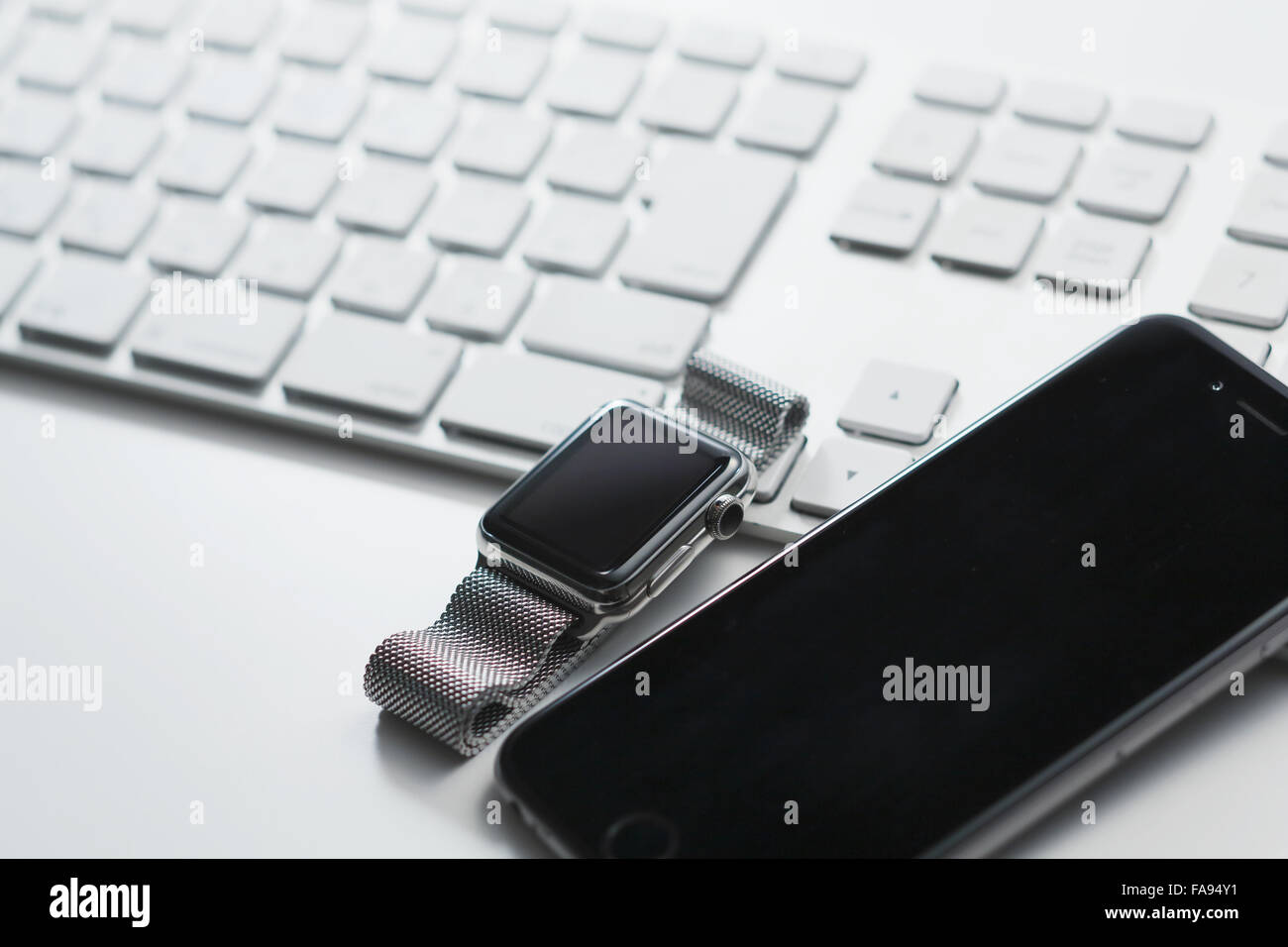 Wearable devices hi-res stock photography and images - Alamy