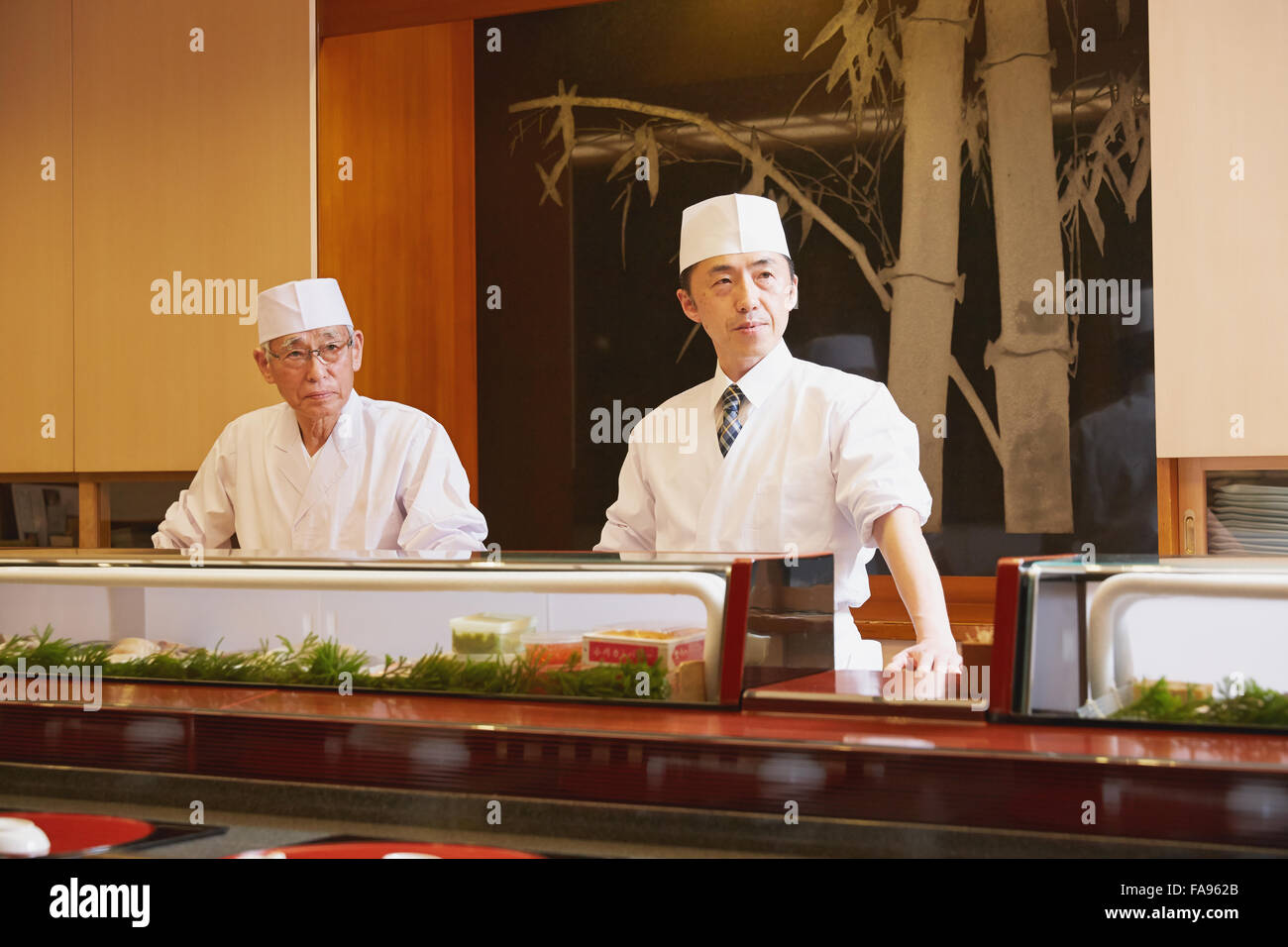 Japanese sushi chef Stock Photo - Alamy