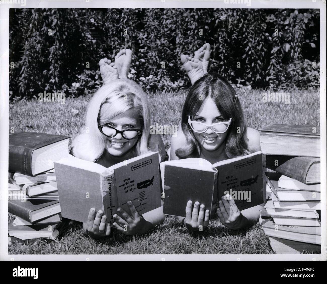 Roman girls keep fit hi-res stock photography and images - Alamy