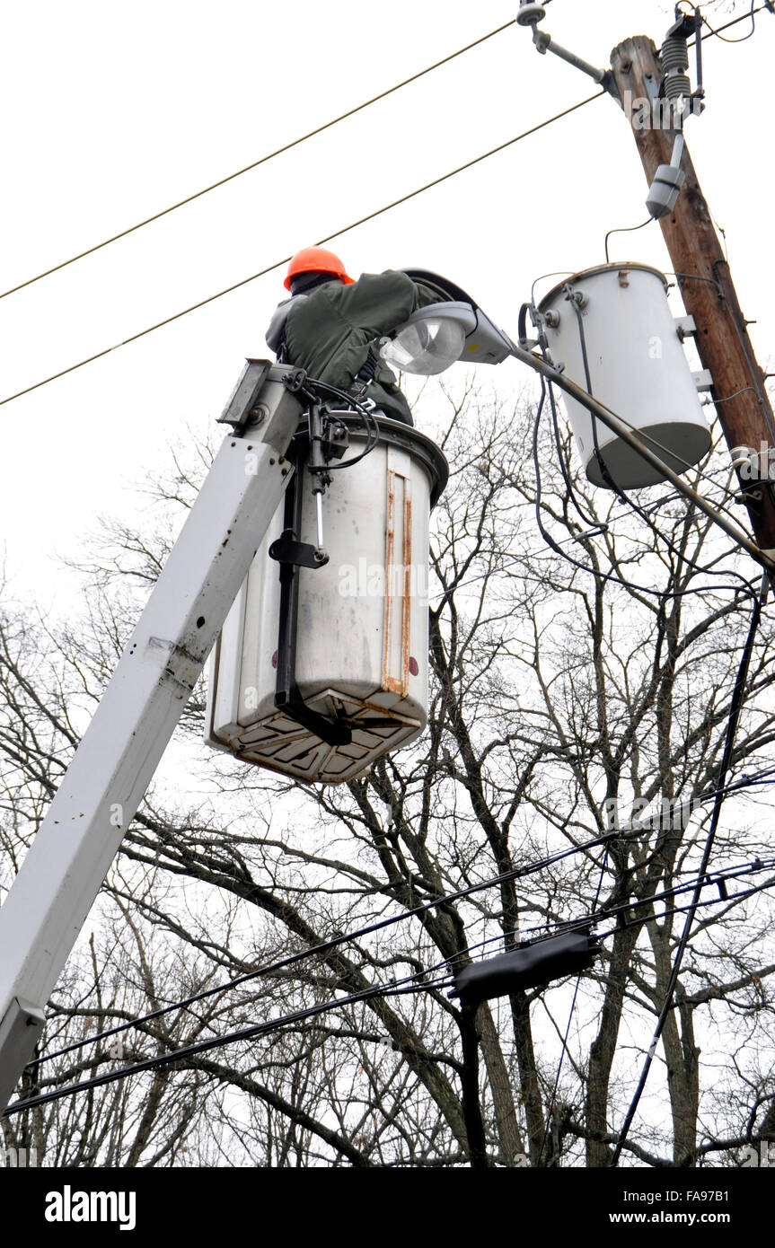Utility worker replacing a streetlight-Greenbelt, Maryland Stock Photo ...