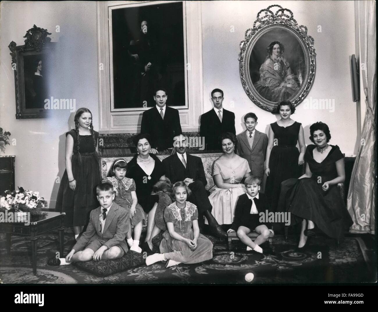 1972 - Standing from left to right Princess Diane, Prince Francis ...