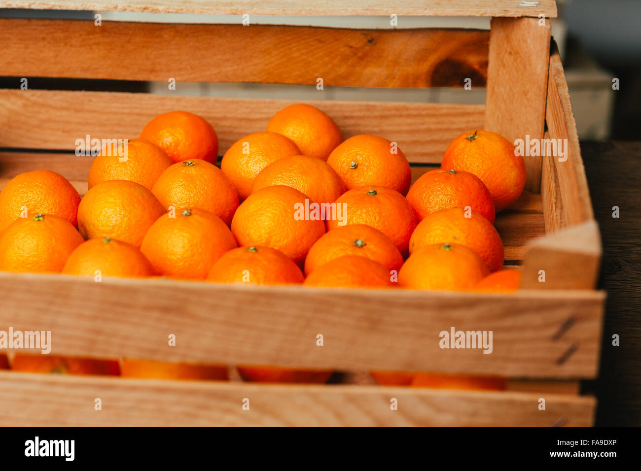 Clementine orange crate hi-res stock photography and images - Alamy
