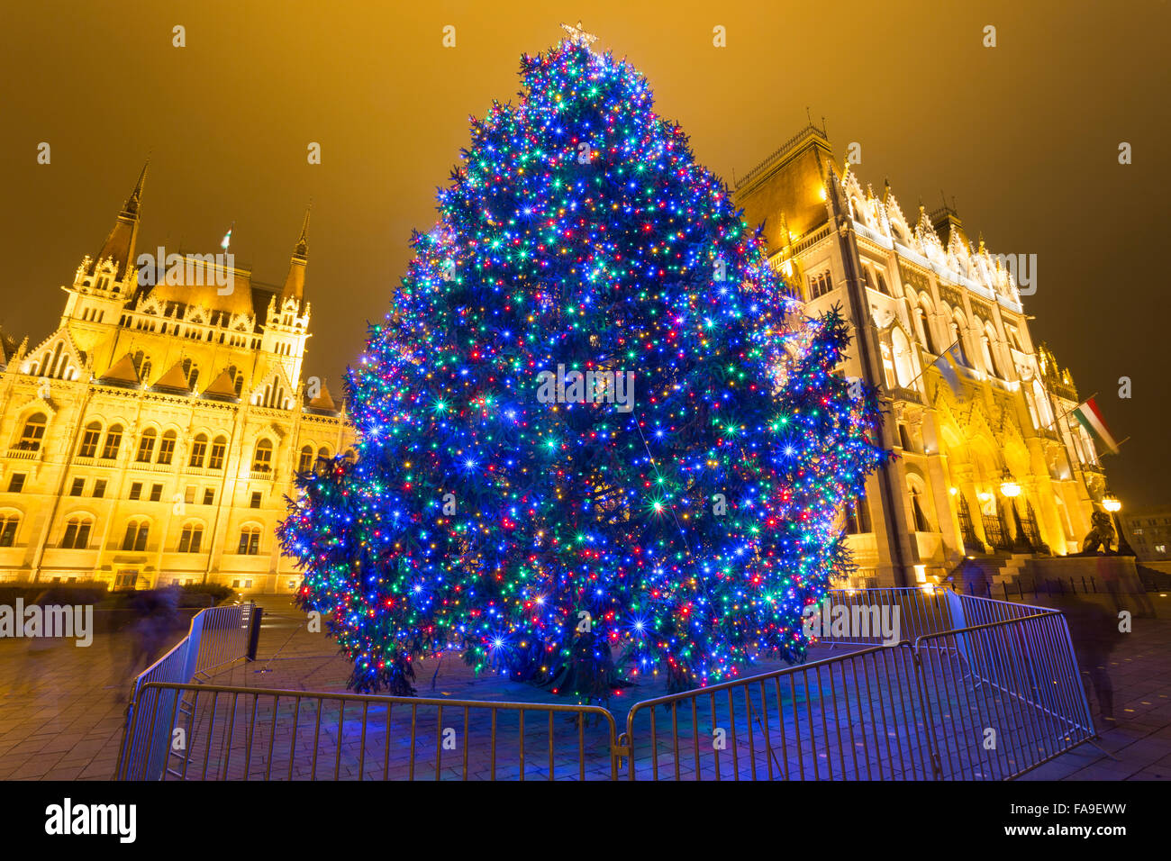 Budapest christmas tree hi-res stock photography and images - Alamy