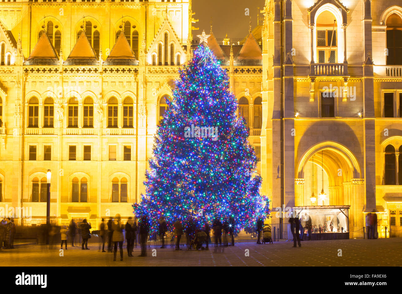 Budapest christmas tree hi-res stock photography and images - Alamy